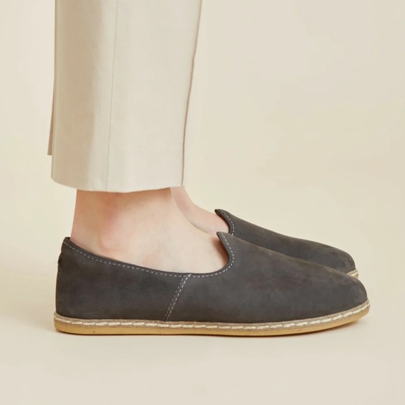 Charix | Shoes | Charix Graphite Nubuck Slipon Shoes Womens Sz 4951 ...